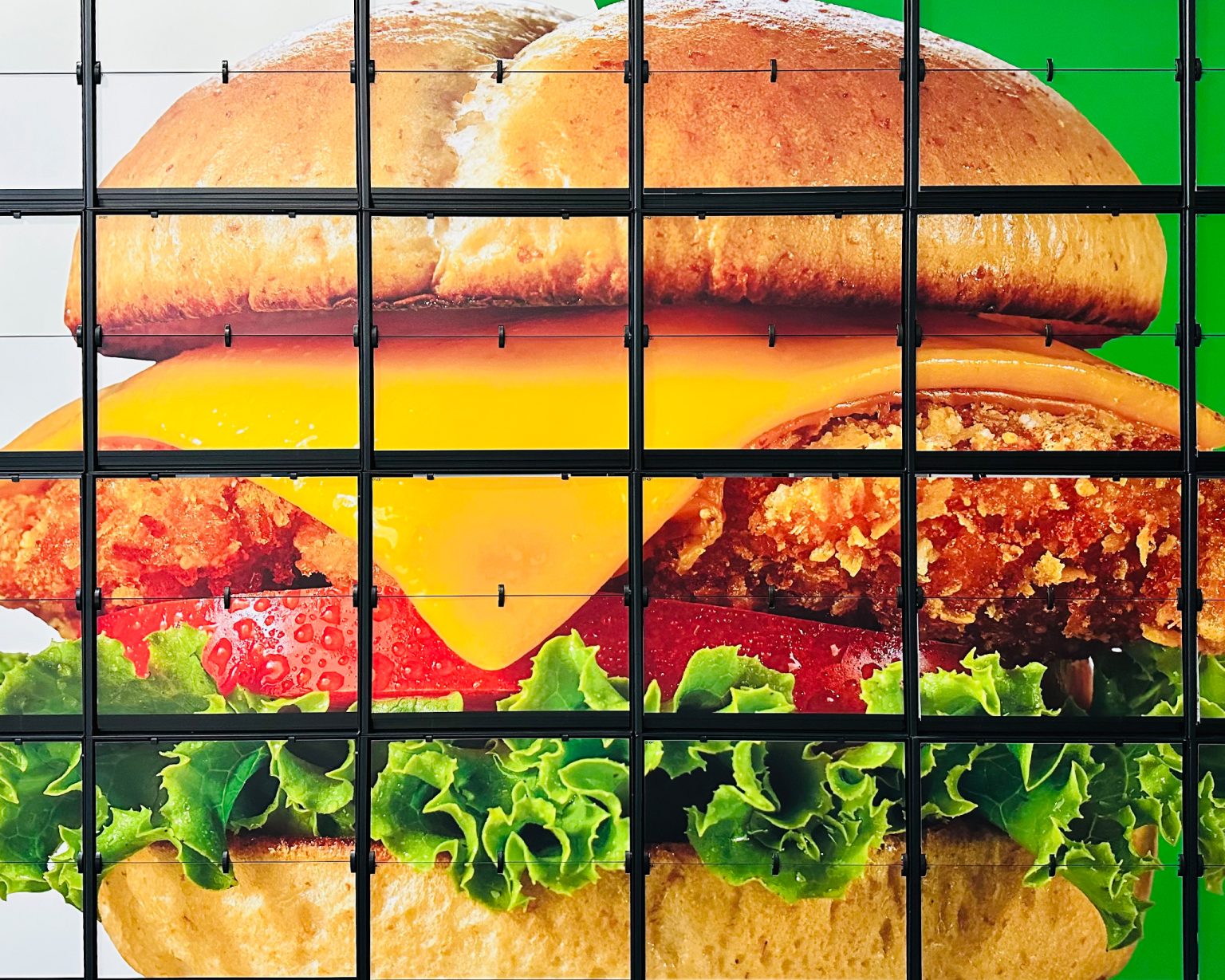 Triple Swords | Manufacturer of split flap display | Fully customizable